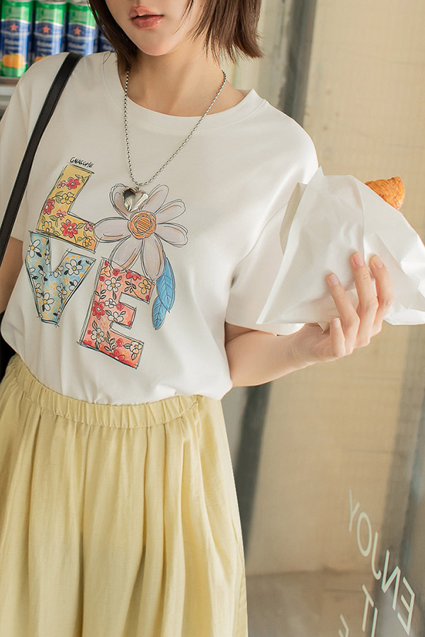 小花LOVE英字T恤上衣 - PUFII｜網路流行時尚女裝｜官網